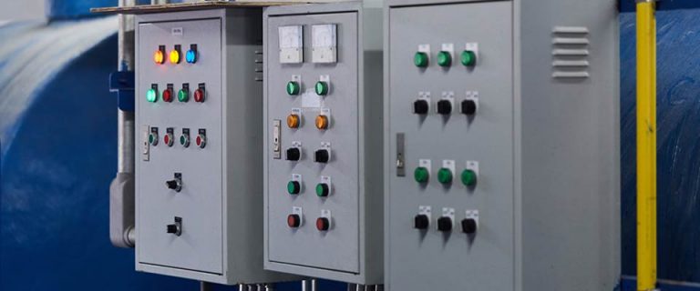 Diseño y fabricación de equipo de control industrial y eléctrico